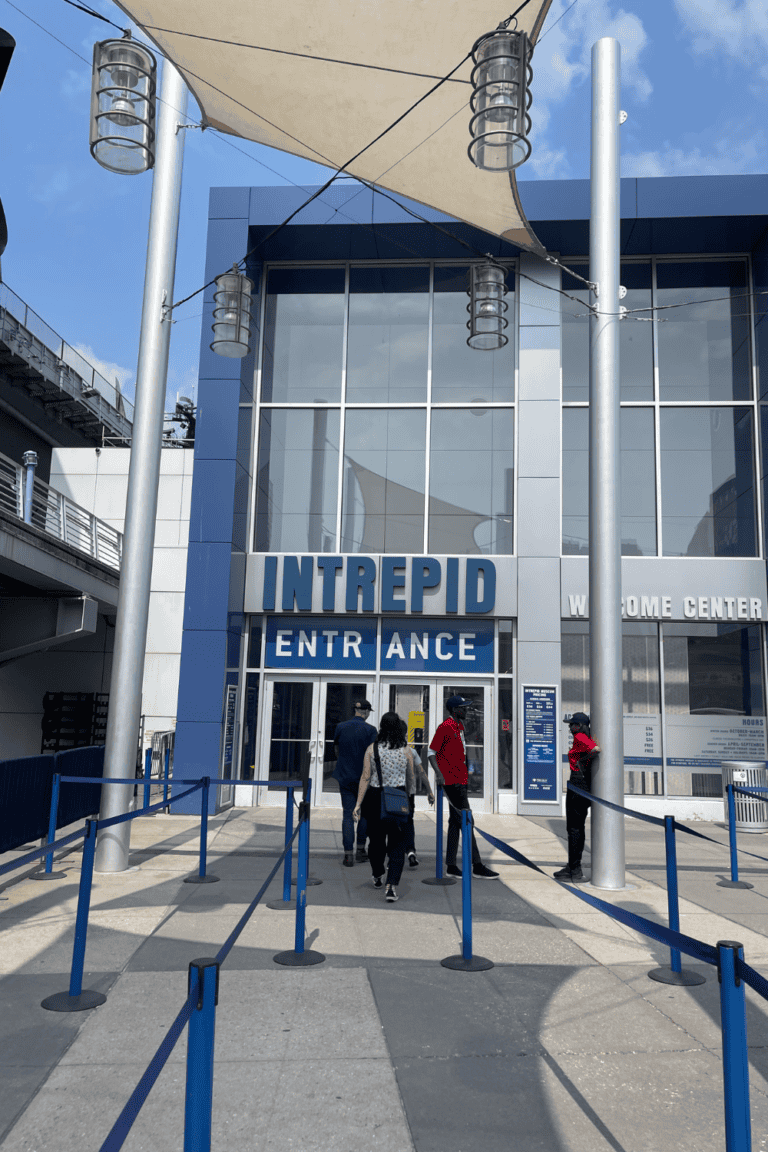 Spend A Day At The Intrepid Museum In New York City - Rosas Viajeras