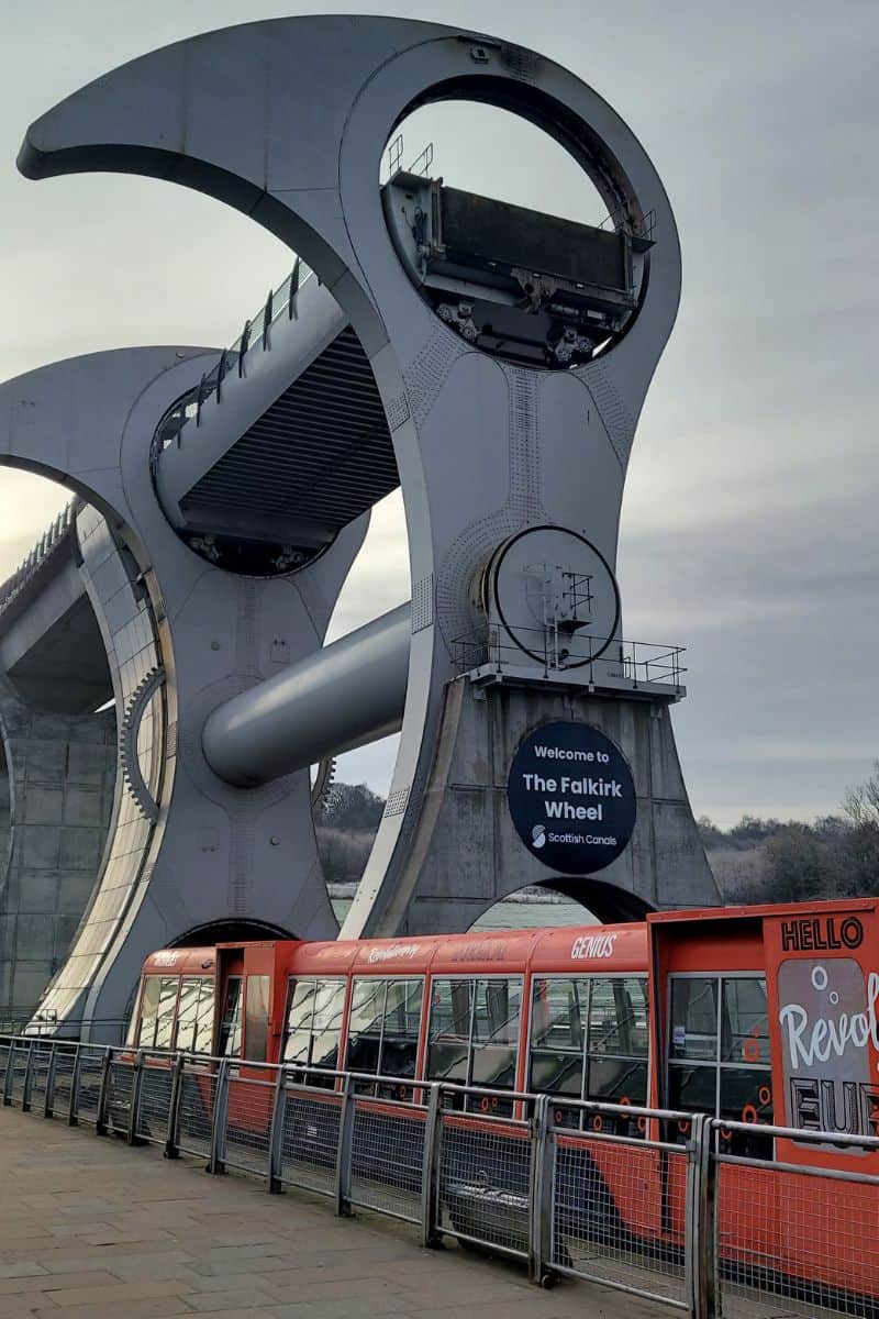 Best Things To Do In Falkirk For A Perfect Day Trip - Rosas Viajeras